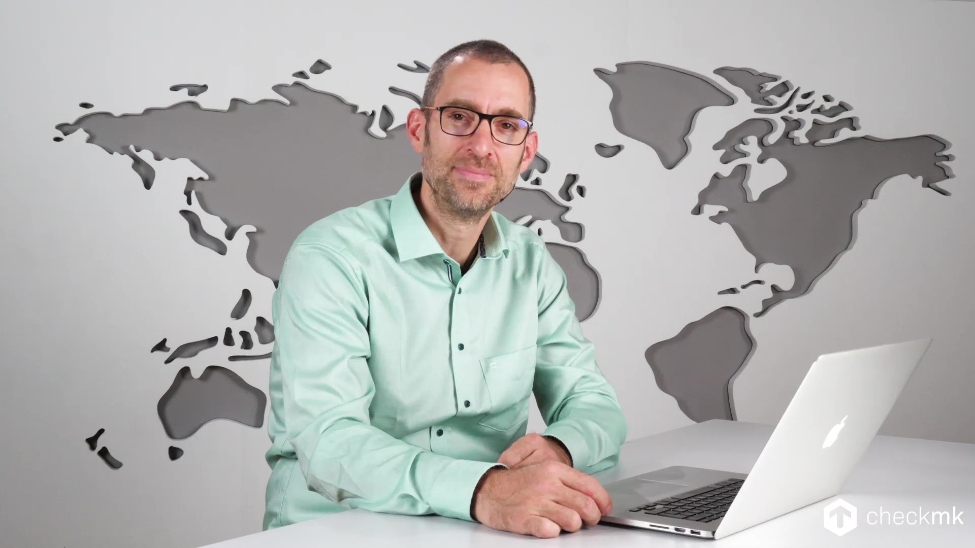 Acknowledging problems in Checkmk